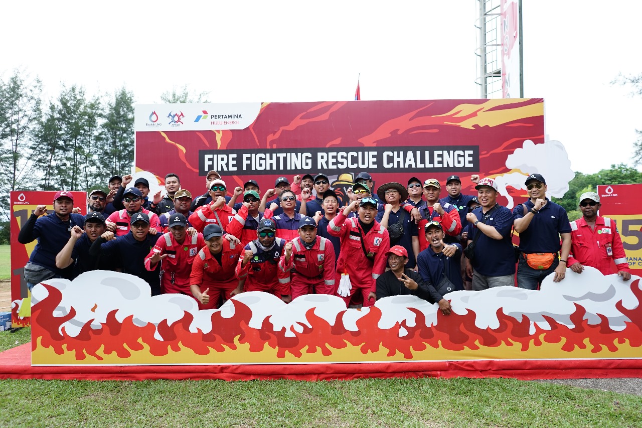 Rayakan Bulan K3 Nasional, Badak LNG Gelar Fire Fighting & Rescue C...